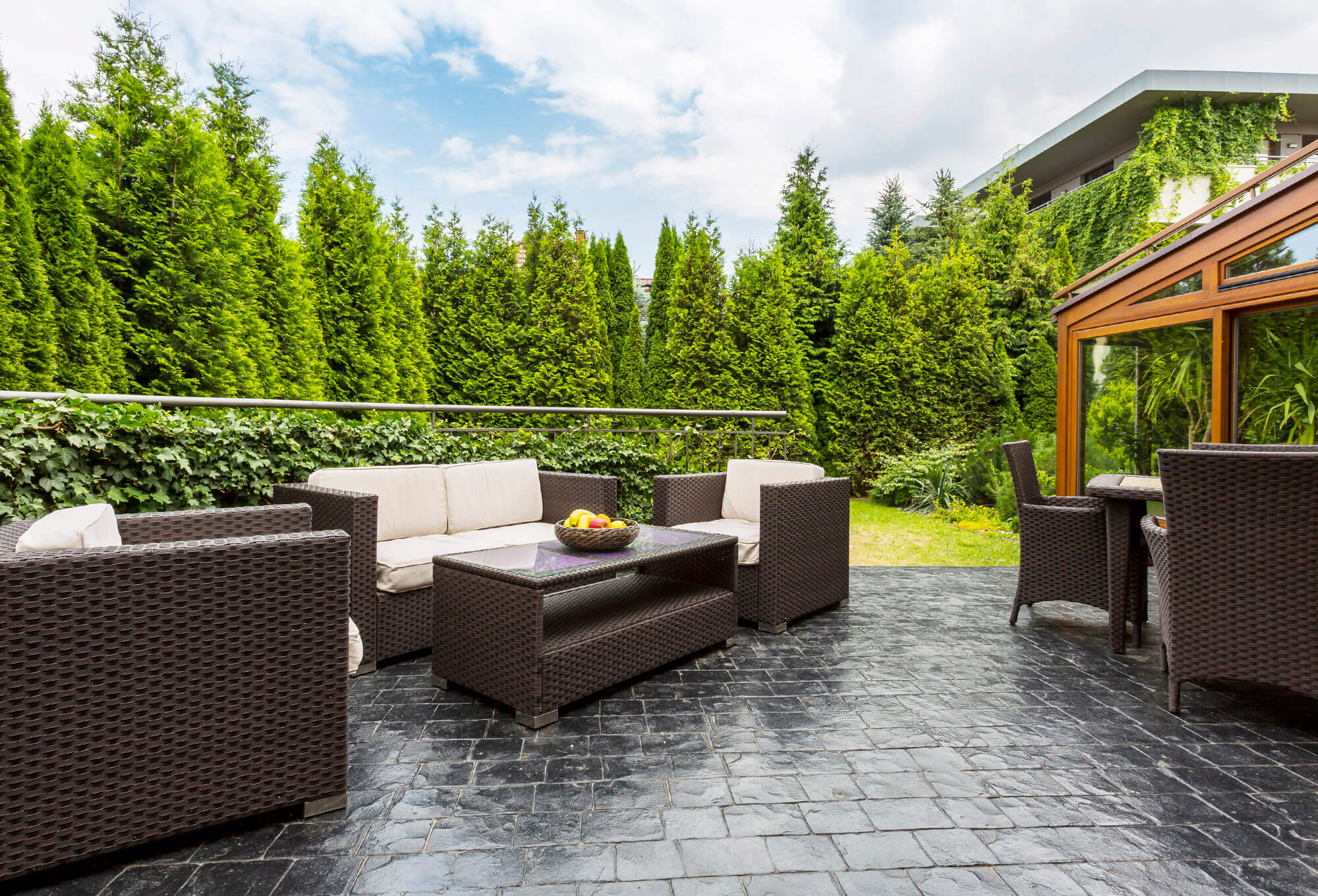 What's Hot in Landscape Design in Kansas City? - Pfeifer Landscaping